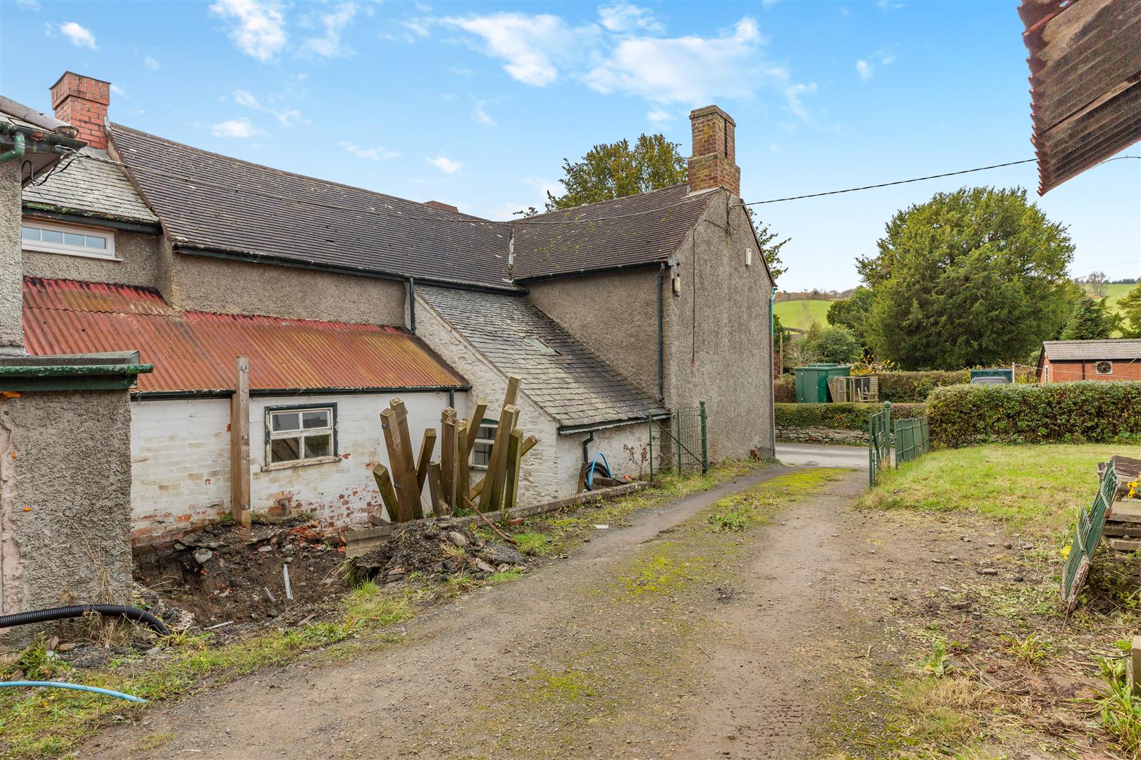 The Old Post Office, Castle Caereinion, Welshpool - Roger Parry & Partners