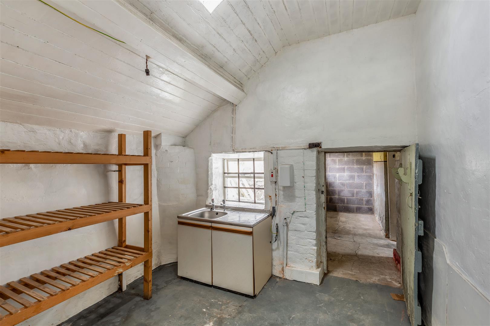 The Old Post Office, Castle Caereinion, Welshpool - Roger Parry & Partners