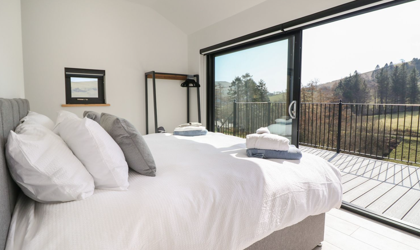 Sheep Shed, Ty Issa - Roger Parry & Partners