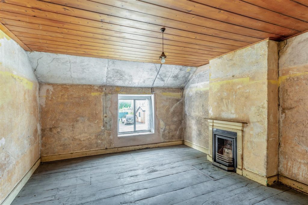 The Old Post Office, Castle Caereinion, Welshpool - Roger Parry & Partners