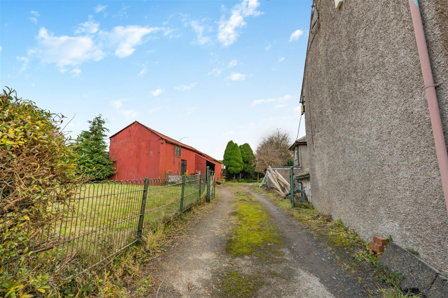 The Old Post Office, Castle Caereinion, Welshpool - Roger Parry & Partners