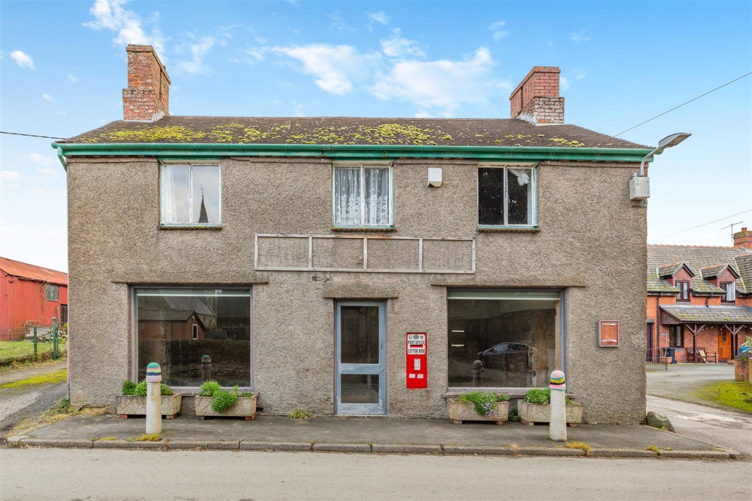 The Old Post Office, Castle Caereinion, Welshpool - Roger Parry & Partners